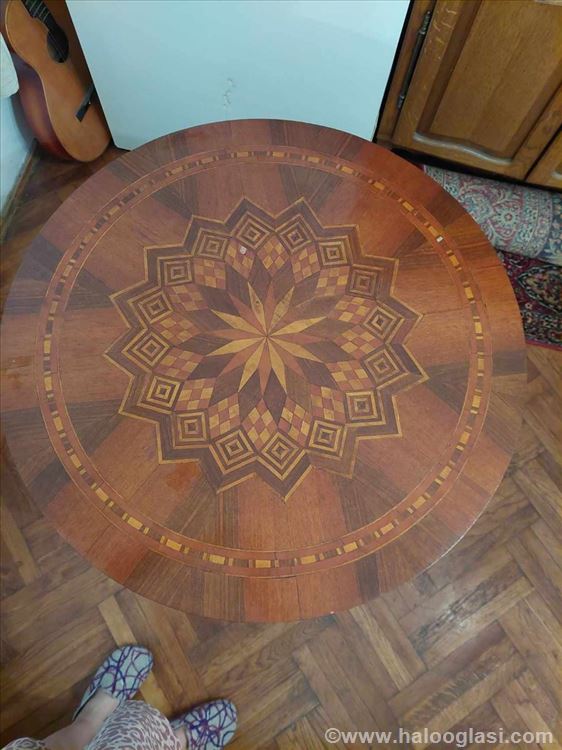 Stilski sto intarzija | Halo Oglasi