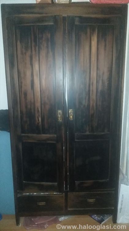 Retro orman sa nogicama-Hitno zbog selidbe prodaja | Halo Oglasi