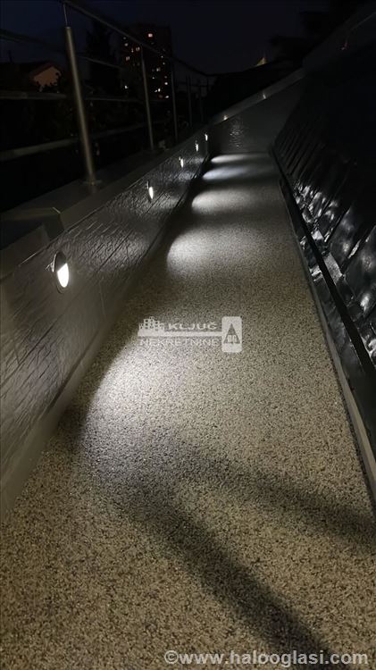 2,0, Banovo brdo- centar, ekstra ponuda 73m2 sa ga | Halo Oglasi