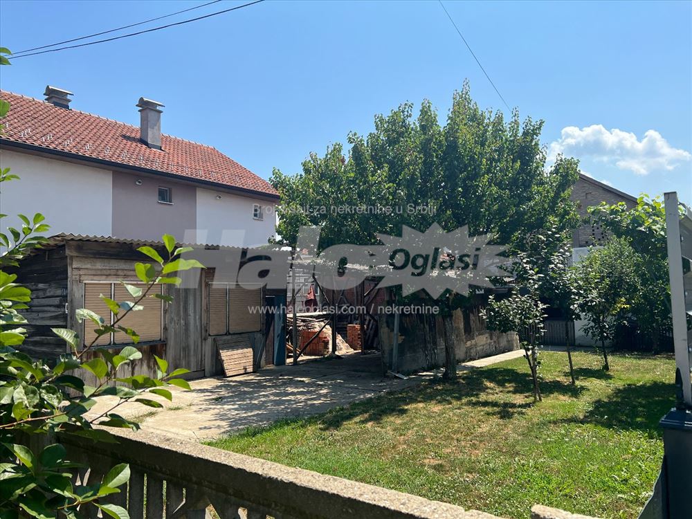 Prodajem Plac-Futog | Halo Oglasi