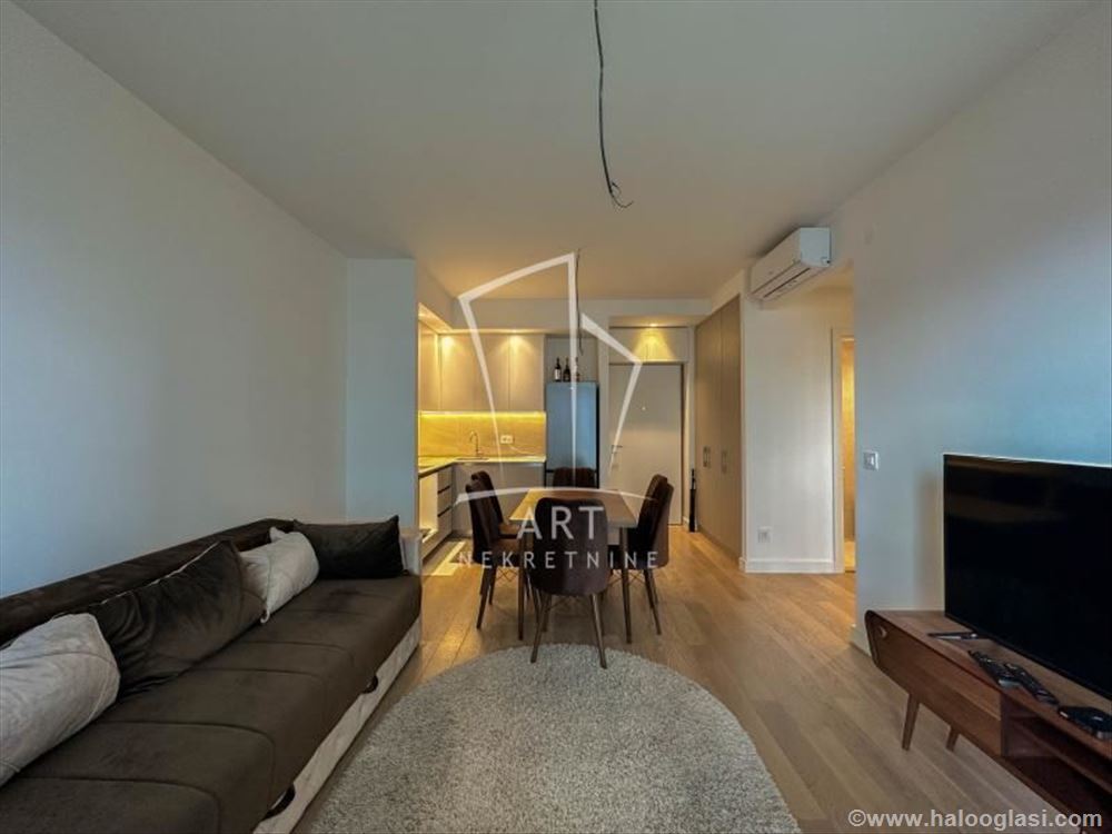 BW Terra, useljiv ID#5831 | Halo Oglasi