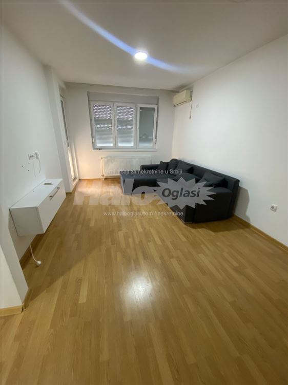 Stan 40kvadrata centar Ruma | Halo Oglasi