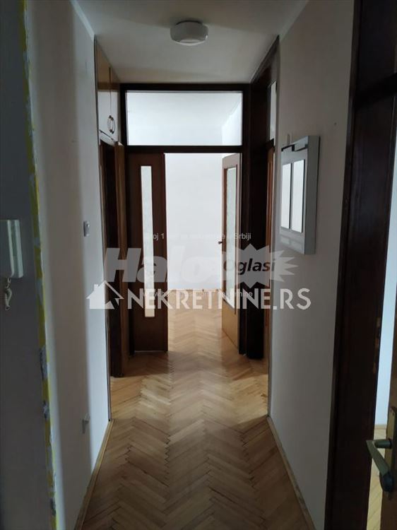 Trosoban stan-Borča Greda, blizu Mc, Lidl, Shoppi | Halo Oglasi