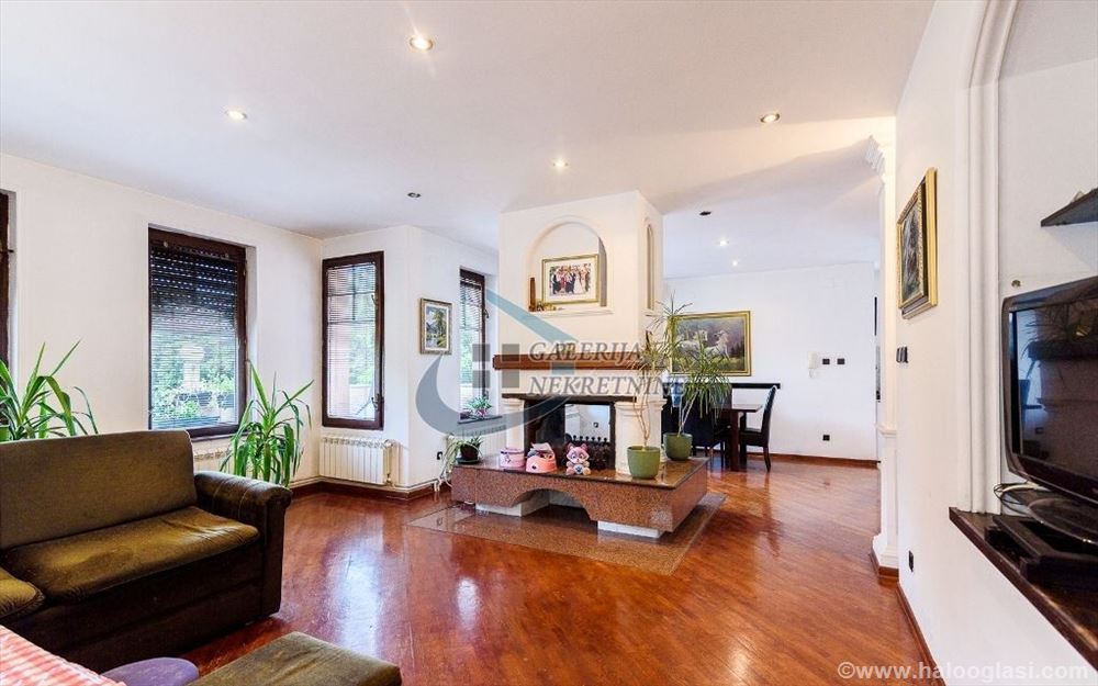 Zemun, Novi Grad - Banatska 349m2 | Halo Oglasi