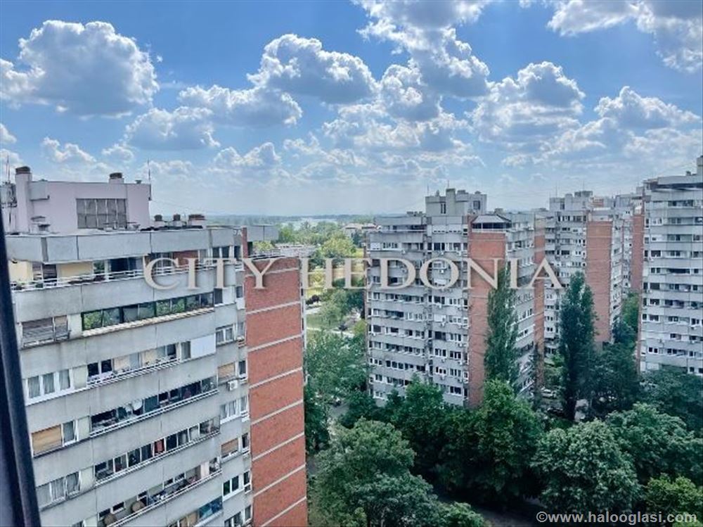 Blok 45, Jurija Gagarina, jednoiposoban stan | Halo Oglasi