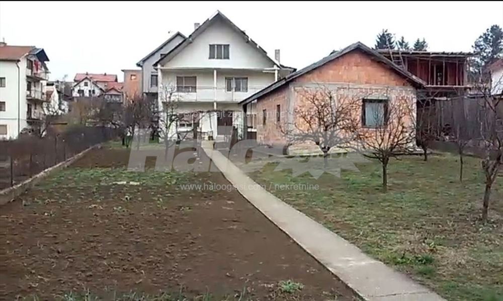 Kuce Kaludjerica,11ar,200+80m2,garaza,ozakonjena | Halo Oglasi