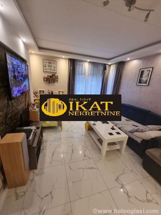 Višnjički Venac 74m2, trosoban | Halo Oglasi