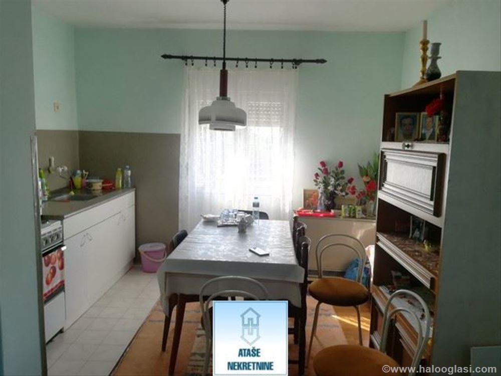 Jalovik, Široko polje, kuća sa zemljištem ID#49376 | Halo Oglasi