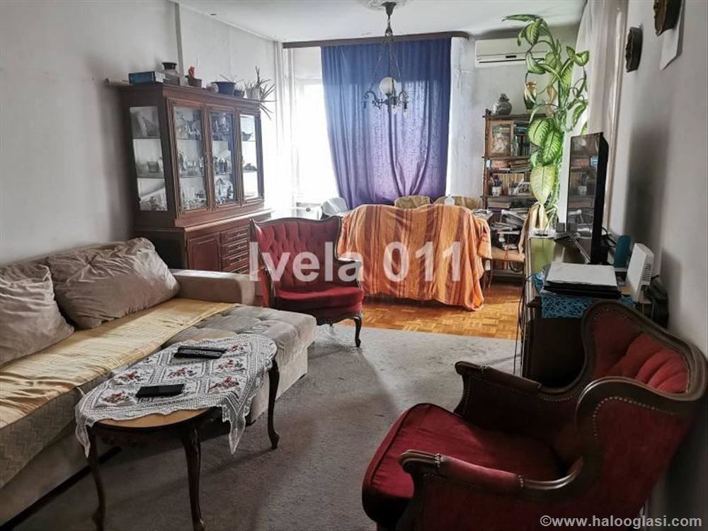 Uknjižen 2.5 stan na Banjici ID#3214 | Halo Oglasi