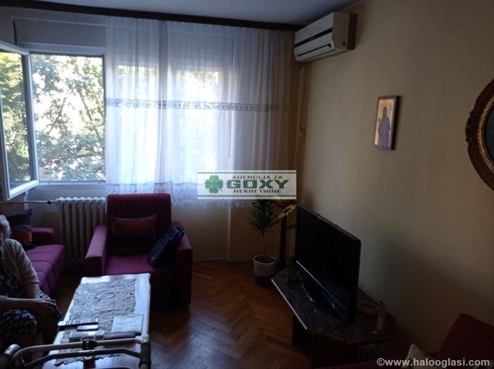 Zemun, Centar, 22. oktobra | Halo Oglasi