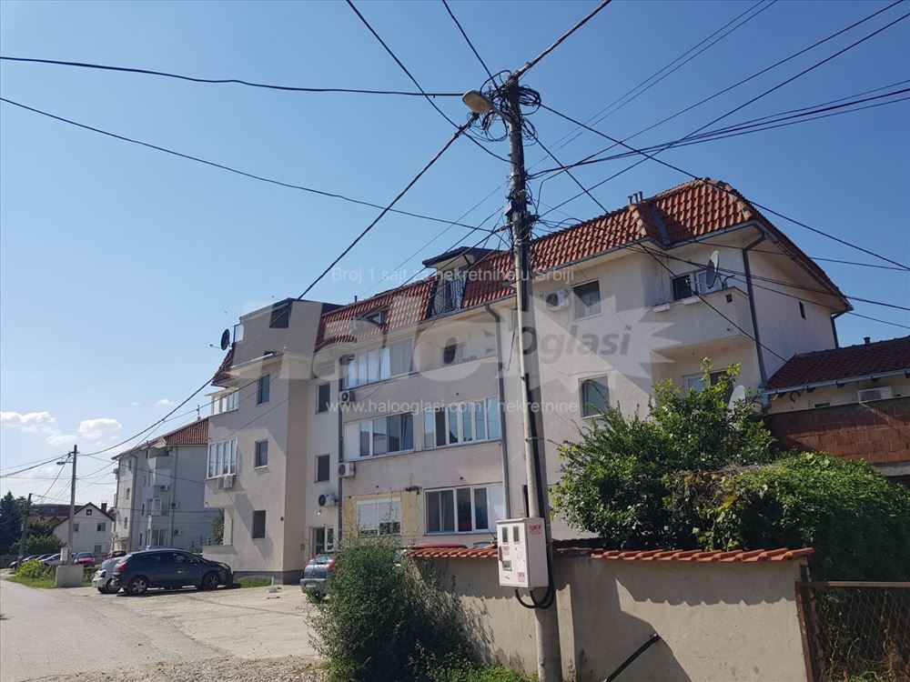 Krnjača, 1.5 | Halo Oglasi