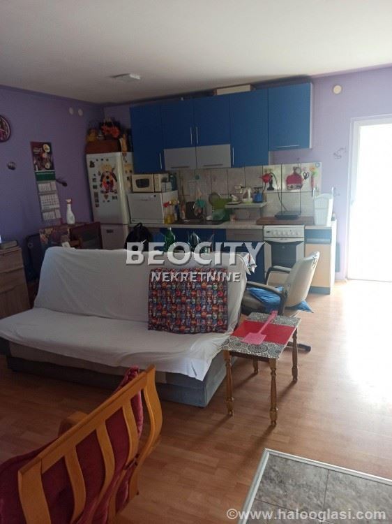 Pećinci, Pećinci, Proletersko naselje, 2.5, 82m2 | Halo Oglasi