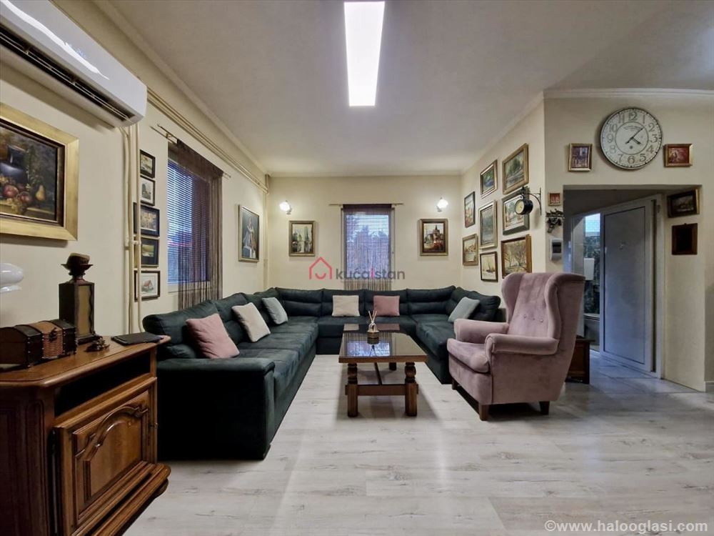 Topla, uknjizena kuća na odličnoj lokaciji | Halo Oglasi