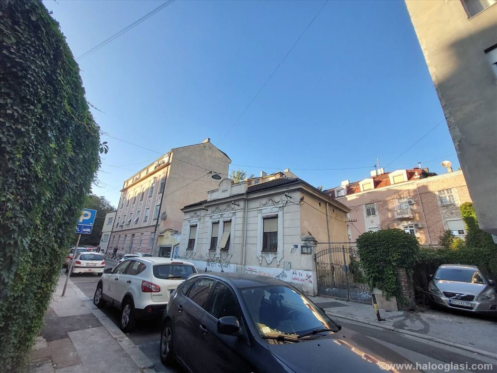 Centar-Kopitareva Gradina-184m2+podrum + 5.82 ara | Halo Oglasi