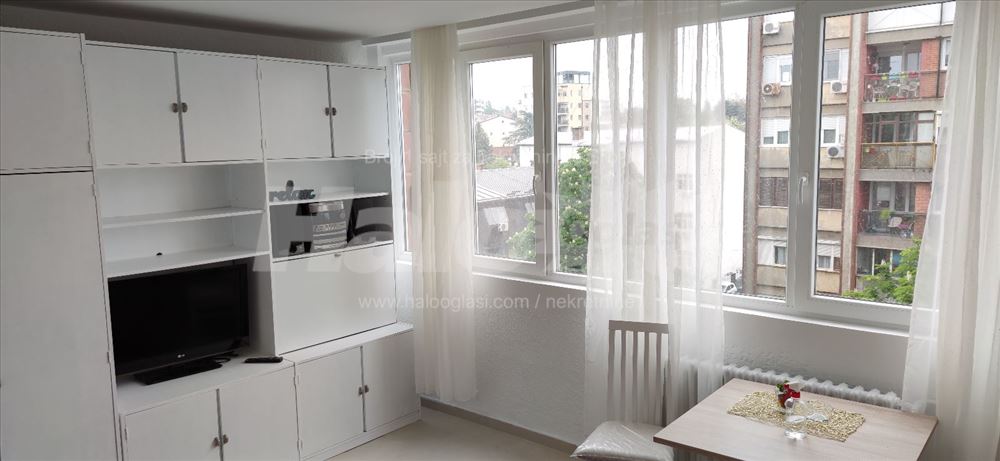 Garsonjera u Vjekoslava Kovača | Halo Oglasi