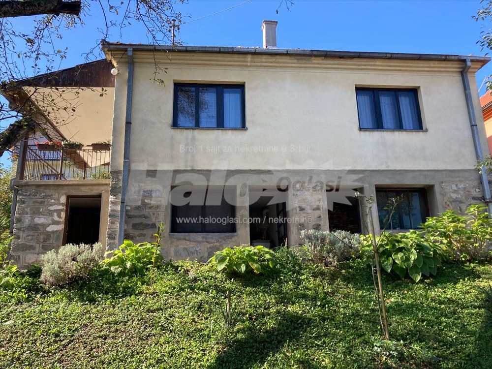 Kuća na prodaju sa 6,8 ari placa, 69900 € fiksno | Halo Oglasi