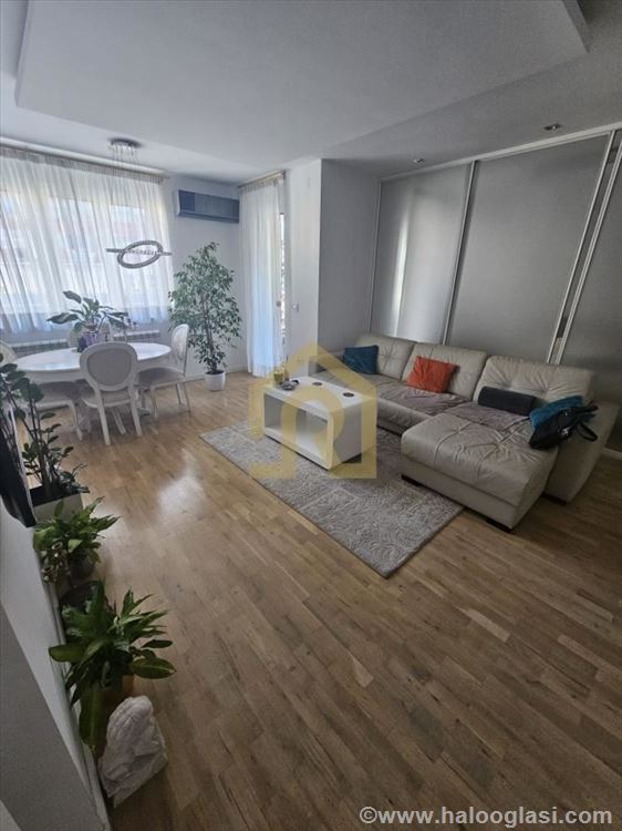 Izdavanje, stan, Decanska, 83m2, ID470 | Halo Oglasi