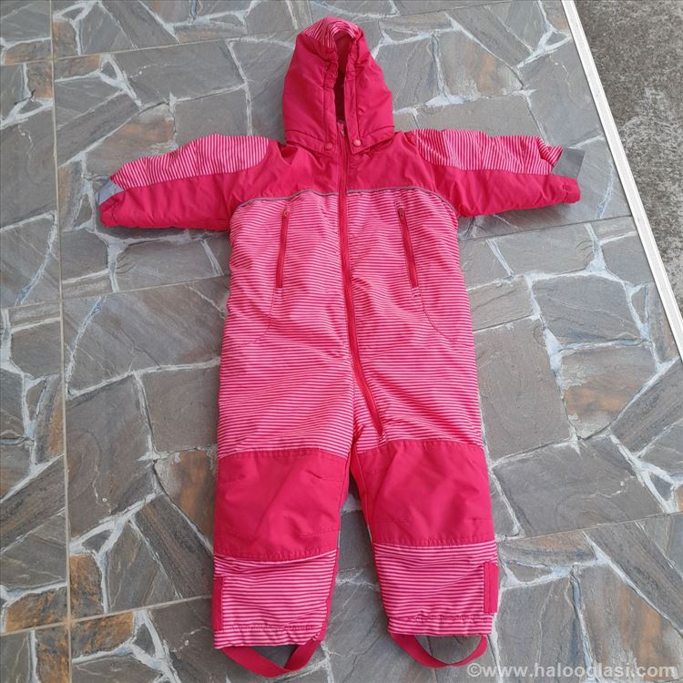 Crveni skafander za devojčicu uzrasta 12-18 meseci | Halo Oglasi