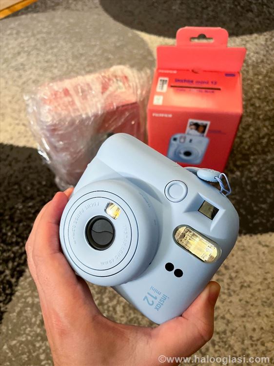 Polaroid Instax Mini 12 Fujifilm pastel-blue NOVO | Halo Oglasi