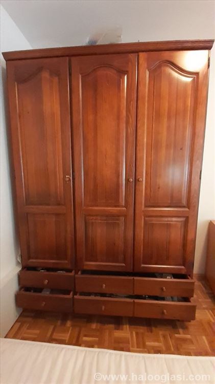 Ormar ,puno.drvo | Halo Oglasi