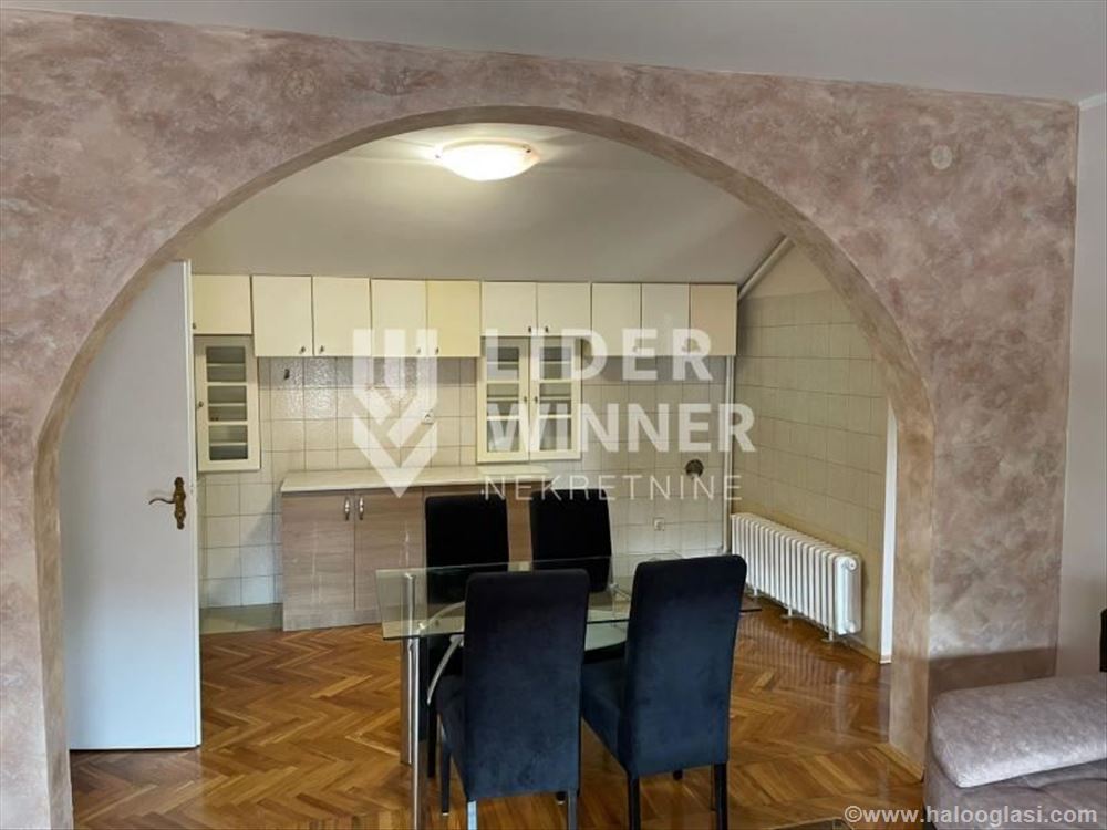 Stan u kući ID#636363 | Halo Oglasi