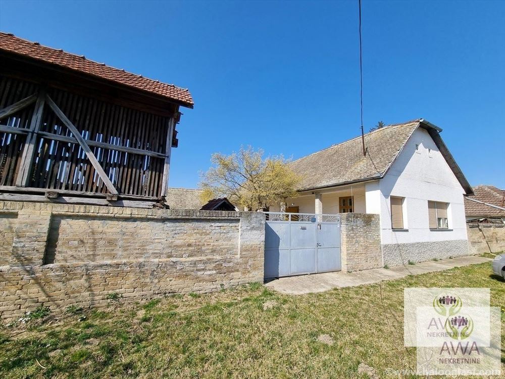 Bezdan. Kuća 134m2, plac 9a | Halo Oglasi