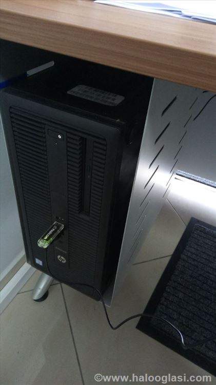 Držači ispod radnog stola za desktop kompjuter | Halo Oglasi
