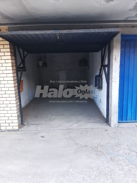 Garaža 61.Blok | Halo Oglasi