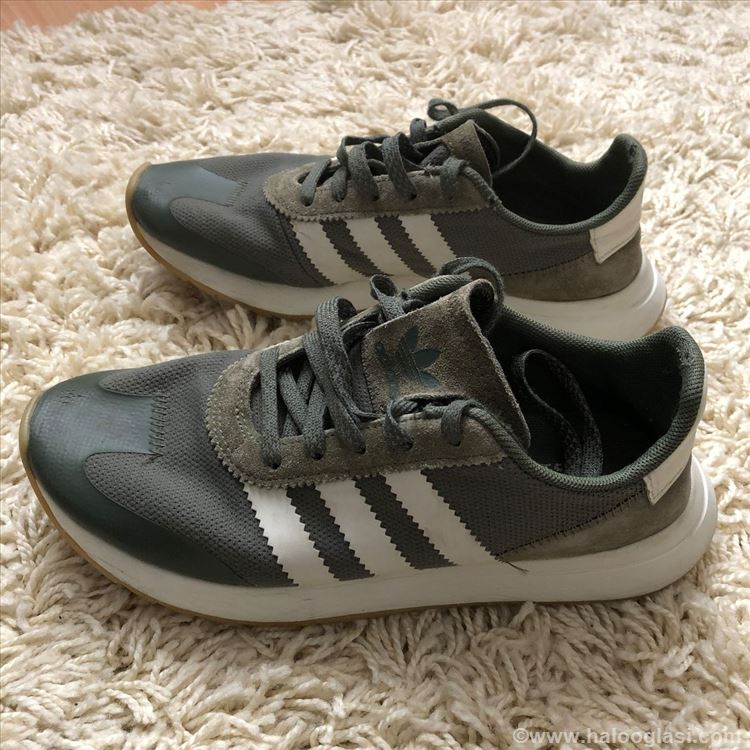 Adidas original patike | Halo Oglasi