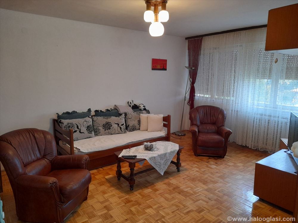 ul. Matice Srpske, odličan dvosoban stan | Halo Oglasi