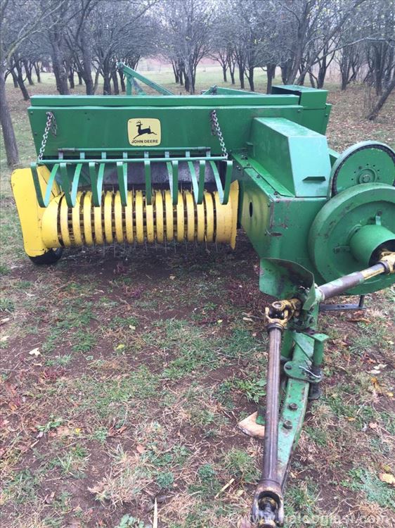 Presa John Deere CB300 | Halo Oglasi