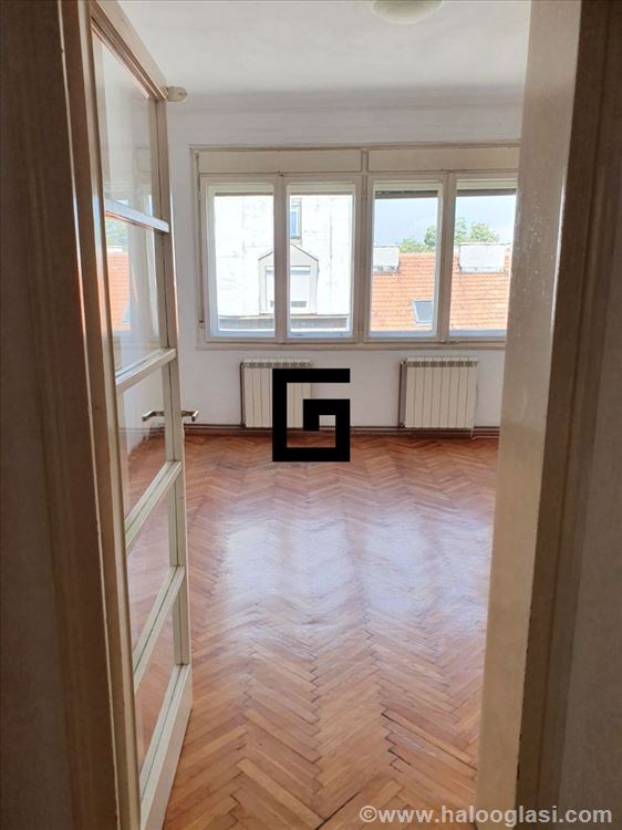 Stari grad, Svetogorska ulica, salonac, 107m2 | Halo Oglasi