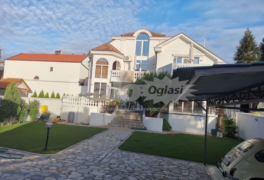 Luksuzna kuca u centru Kragujevca | Halo Oglasi