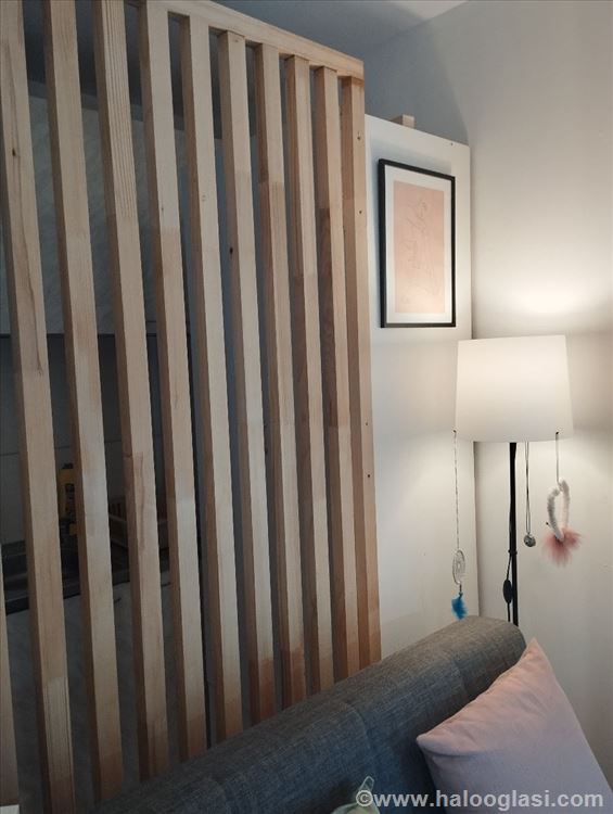 Gotovi dekorativni zid od letvica 210x140 | Halo Oglasi