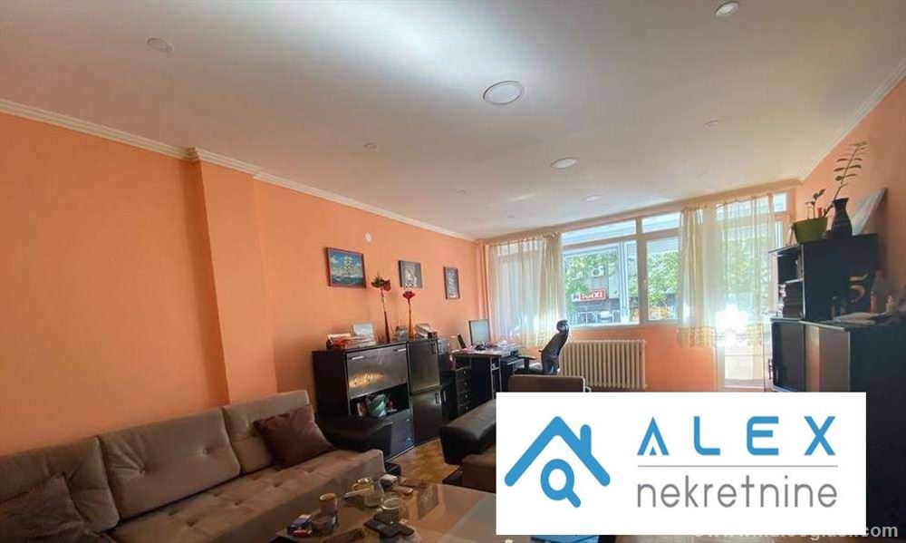 Dvoiposoban stan na prodaju, Liman 2, 78 | Halo Oglasi