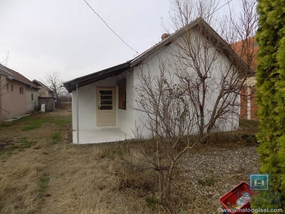Kuća na prodaju | Halo Oglasi