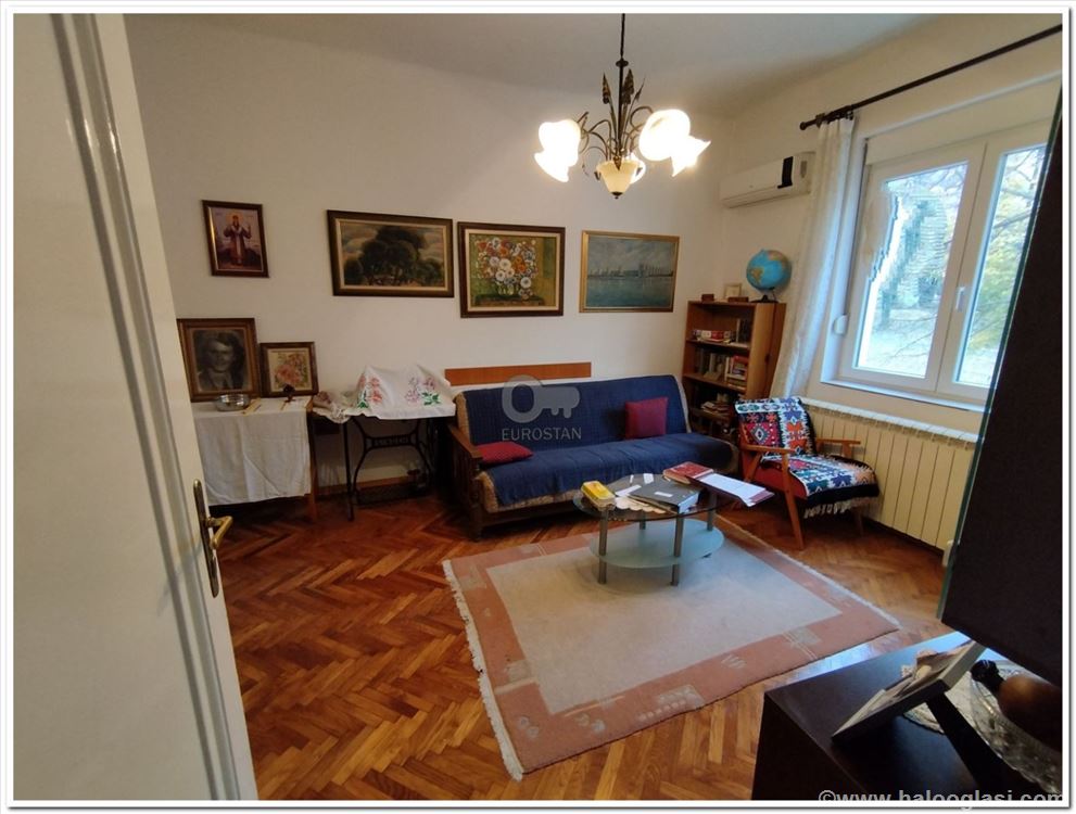 Vatroslava Jagića, Đeram pijaca | Halo Oglasi