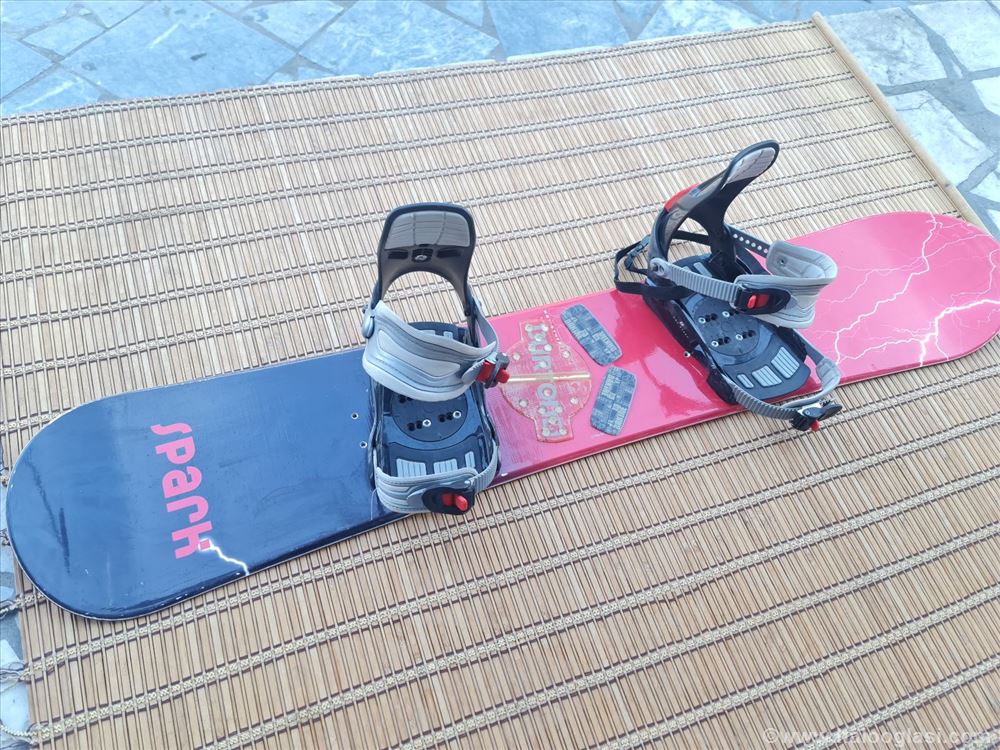 Burton 141 cm | Halo Oglasi