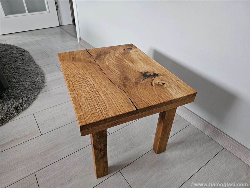 Klub sto epoxy 52x41 hrast puno drvo ručni rad | Halo Oglasi