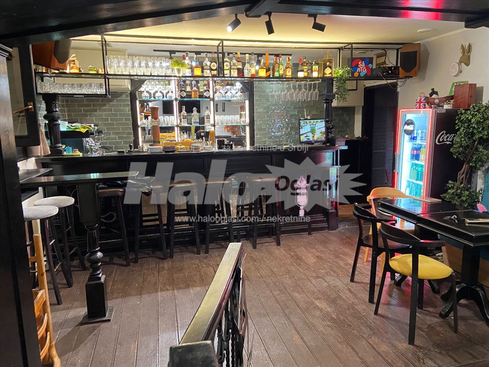 Iznajmljujem opremljen kafić | Halo Oglasi