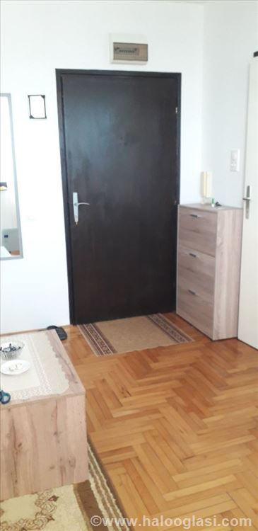 Vrh, Lux, Novo, Namesteno | Halo Oglasi