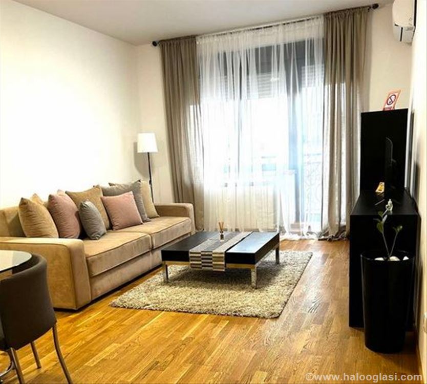 Super stan u novoj zgradi na Vračaru. ID 3687 | Halo Oglasi
