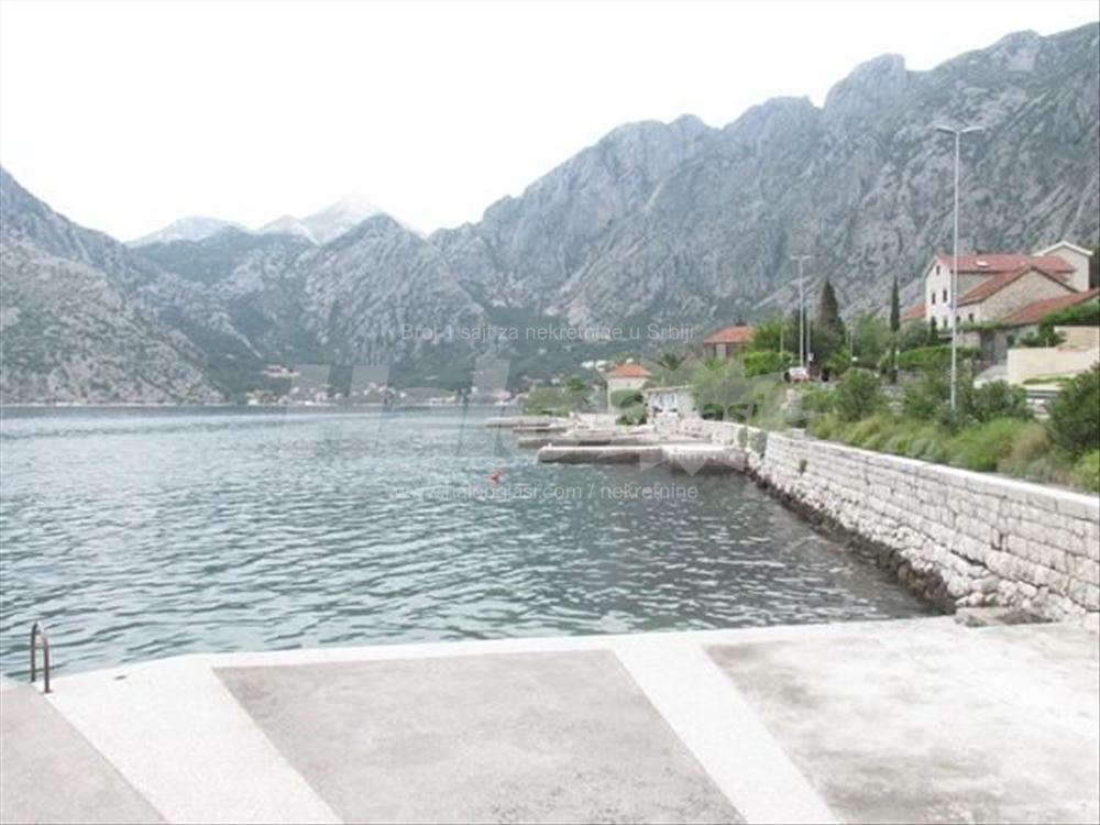 Boka Kotorska plac na obali mora | Halo Oglasi