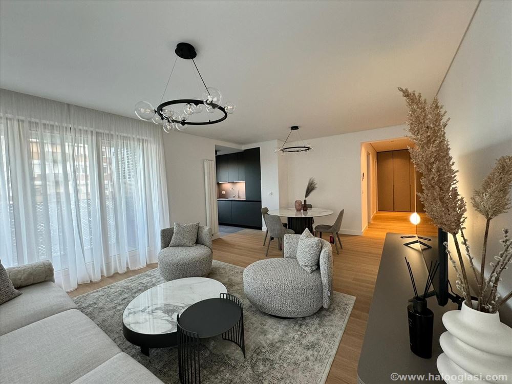 Lux 4.0 stan Kennedy Residence | Halo Oglasi