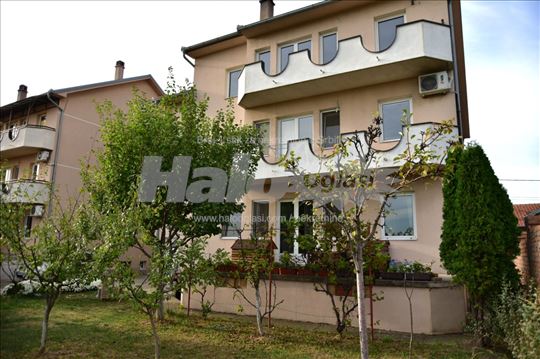 Kuće na prodaju Miljakovac | Halo oglasi