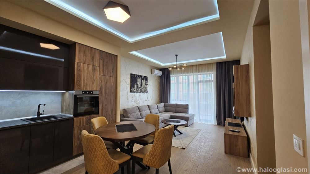 Unpack this New Lux BW Scala App with Garage | Halo Oglasi