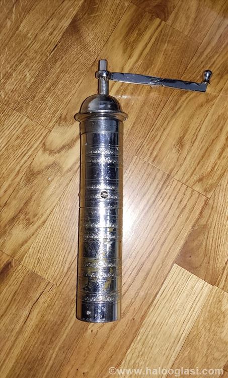 Starinski mlin za mlevenje kafe | Halo Oglasi