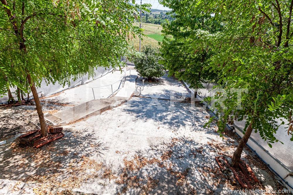 Kuca, Gornja Toponica | Halo Oglasi