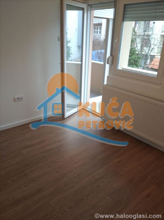 Stan, 2.5, Ledena stena | Halo Oglasi