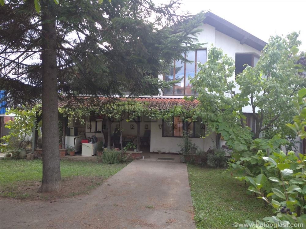 Kuća u Kragujevcu, naselje Šumarice – površina 183 | Halo Oglasi